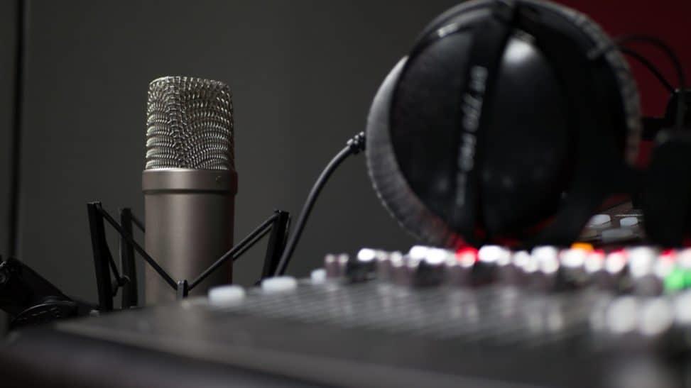 ¿Qué Material Usar para Cantar y Grabar en Casa?